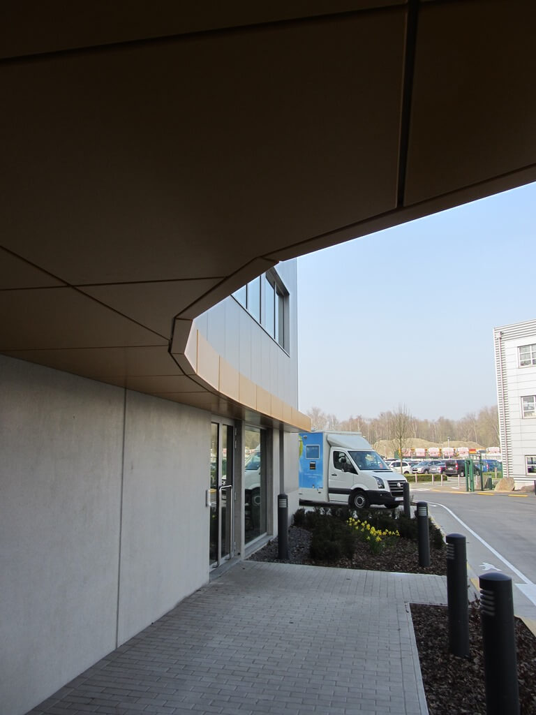 IVAGO - Architect Tryhou